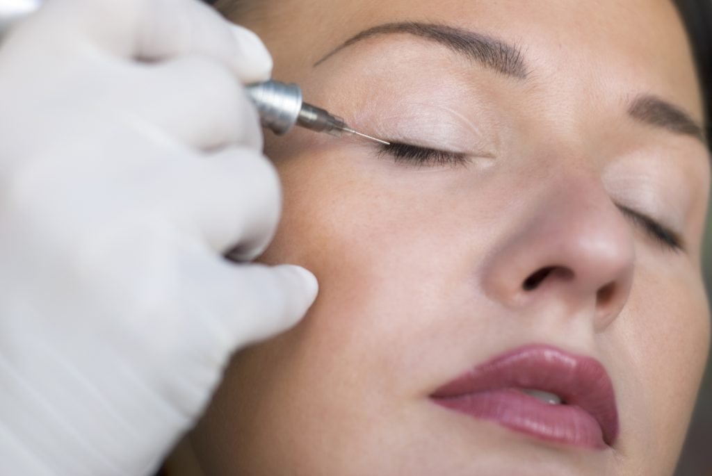 How to Do Beautiful Permanent Makeup in 4 Steps?